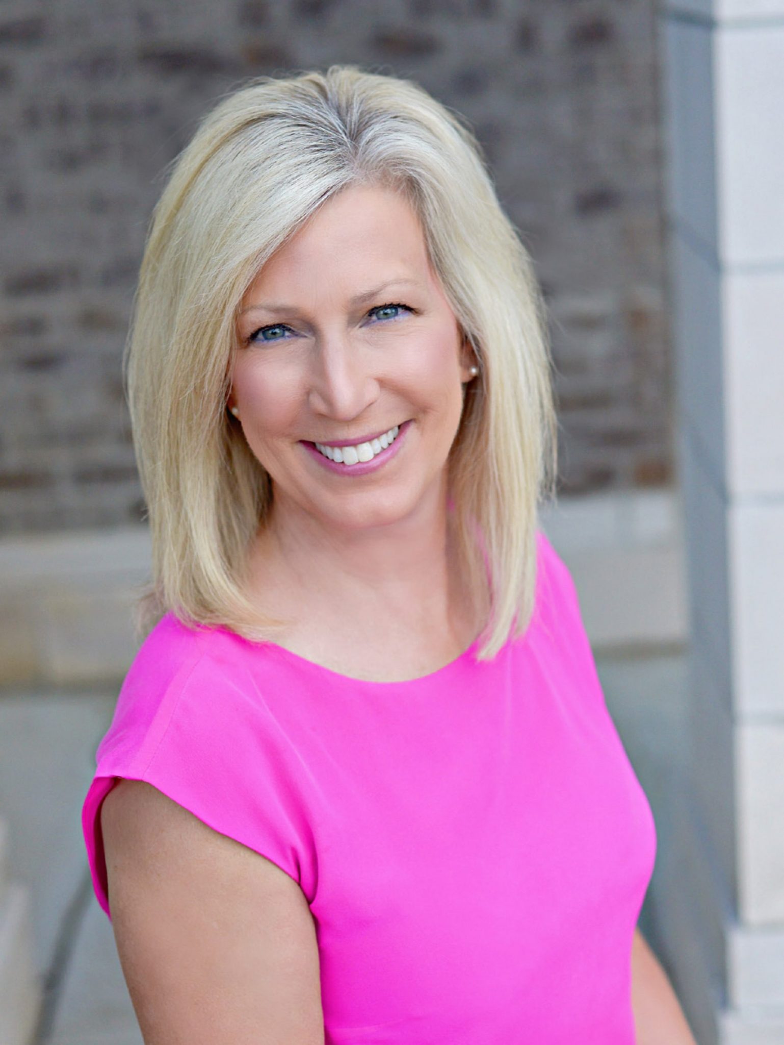 Find A Luxury Real Estate Professional - Coldwell Banker Heritage